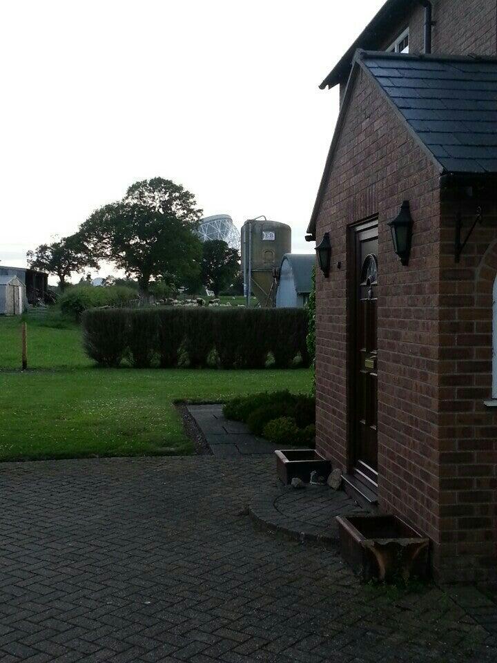 Holly Tree Farm Bed & Breakfast - Lower Withington - Nextdoor