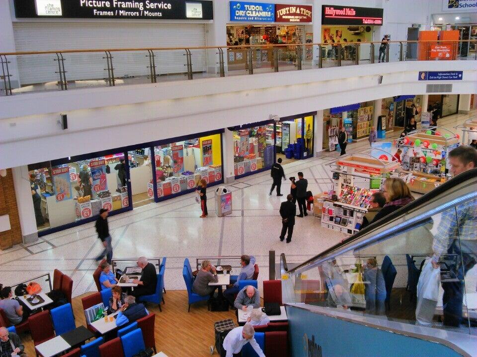 Princess Square Shopping Centre - Bracknell - Nextdoor