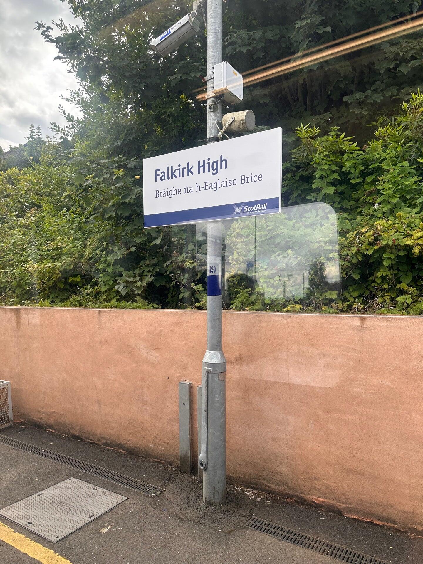 Falkirk High Railway Station - Falkirk - Nextdoor