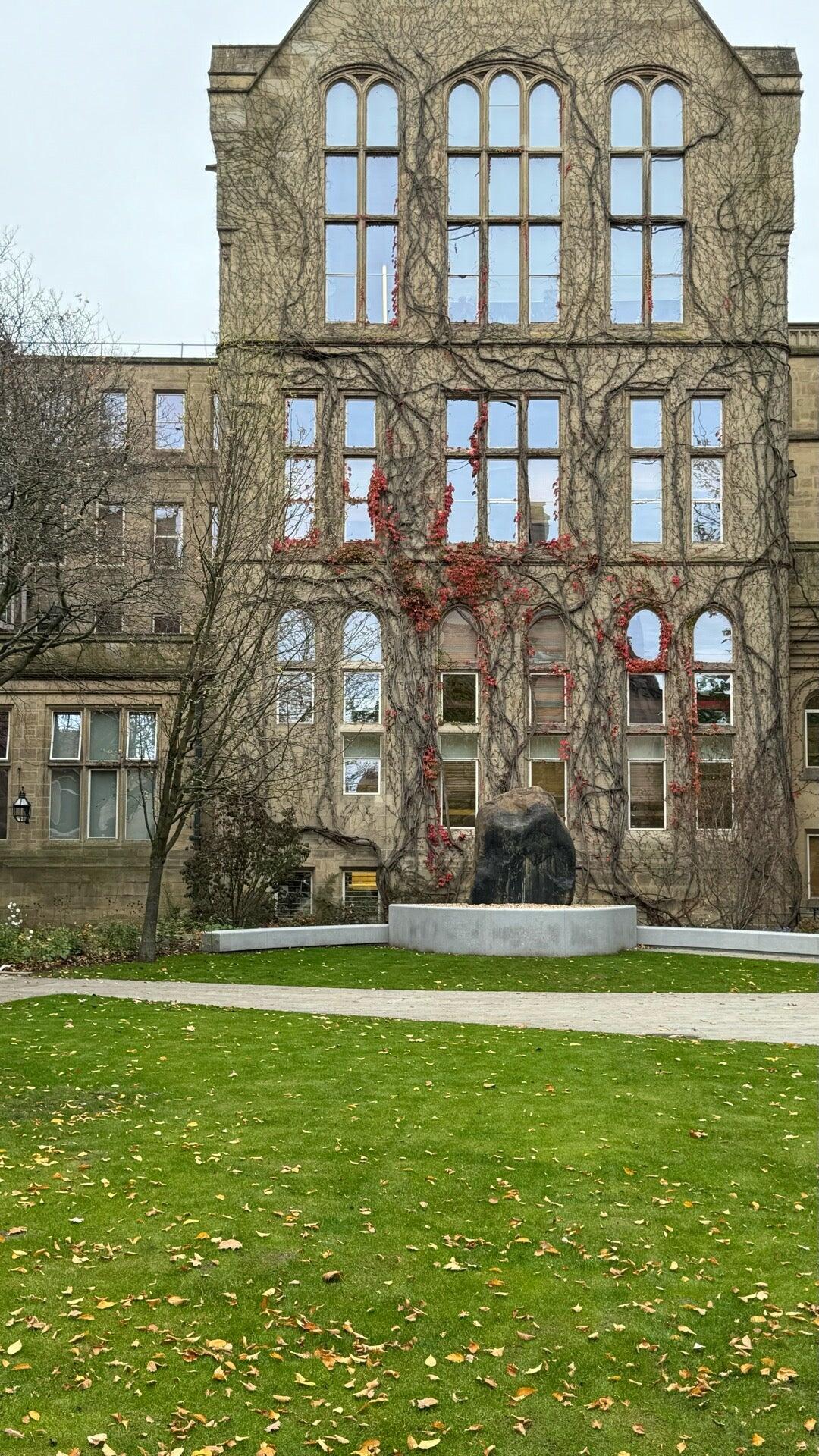 The University of Manchester Main Library - Manchester - Nextdoor