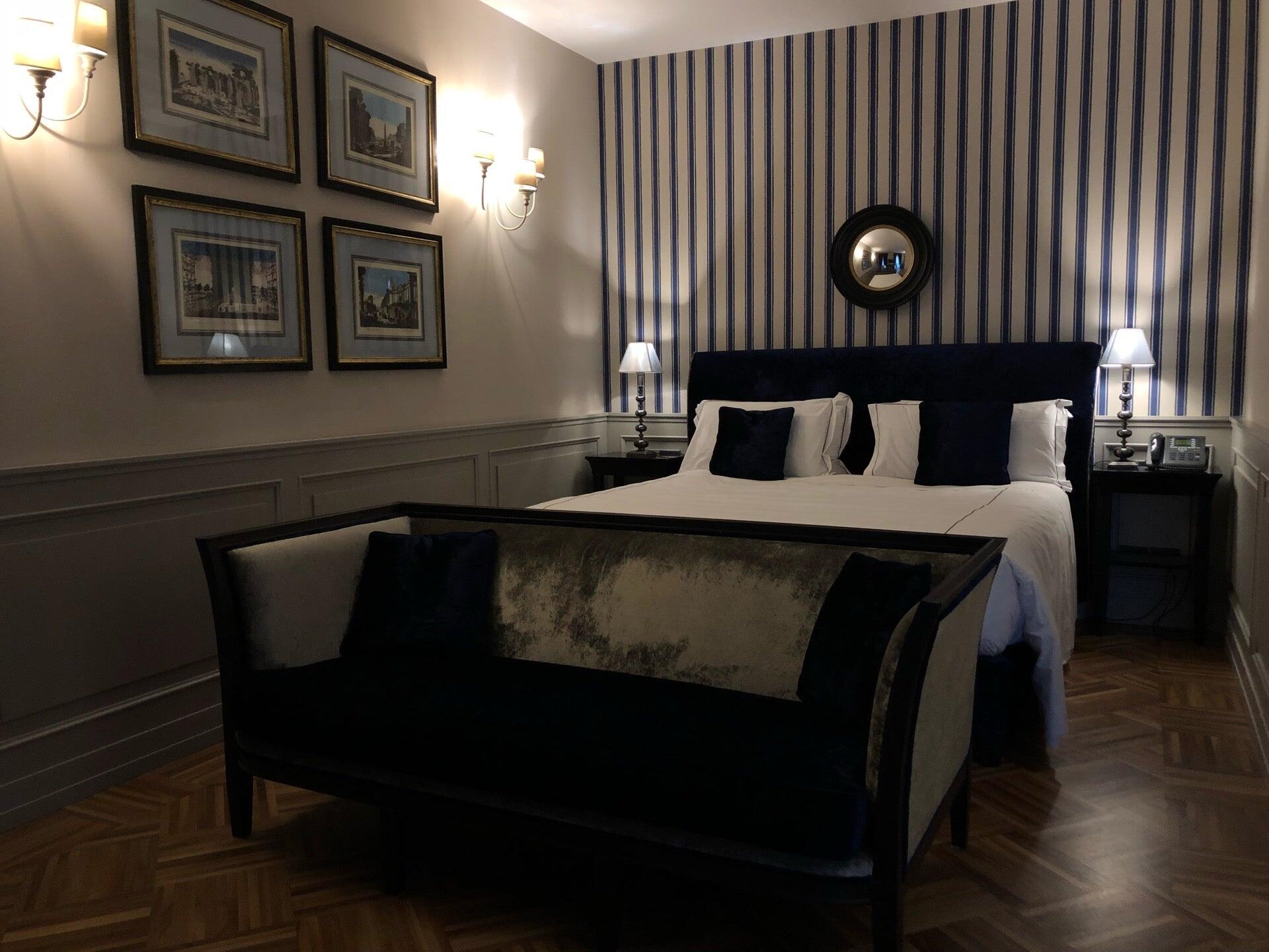 Grand Relais Gentlemen Of Verona - Nextdoor