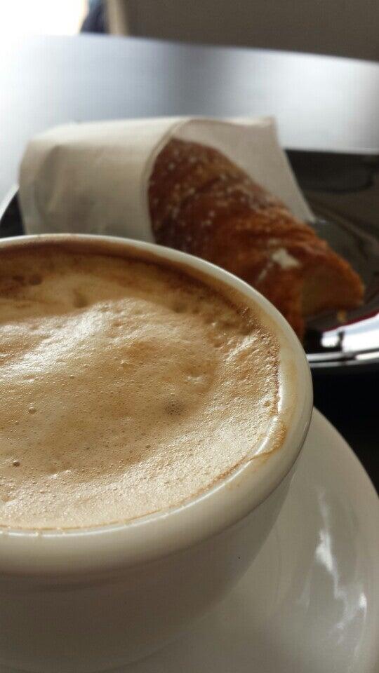 Le Plaisir Cafe - Nextdoor