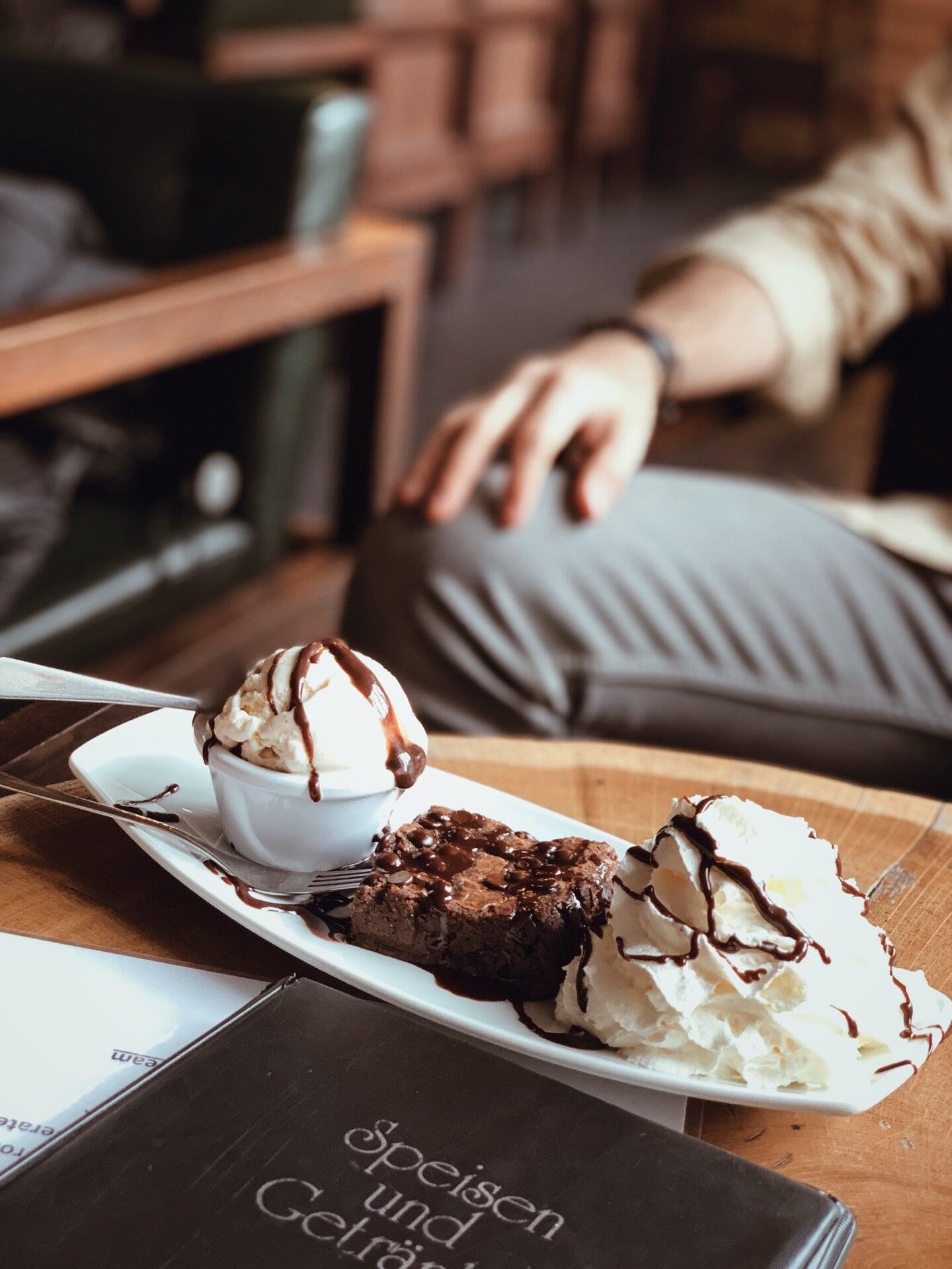 Sam's Sportsbar - Nextdoor