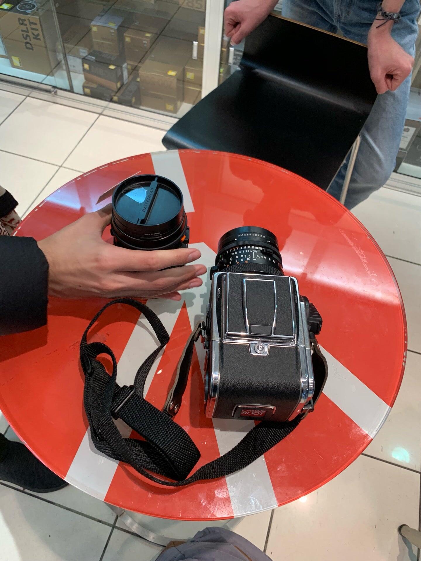 Le Moyen Format - Nextdoor