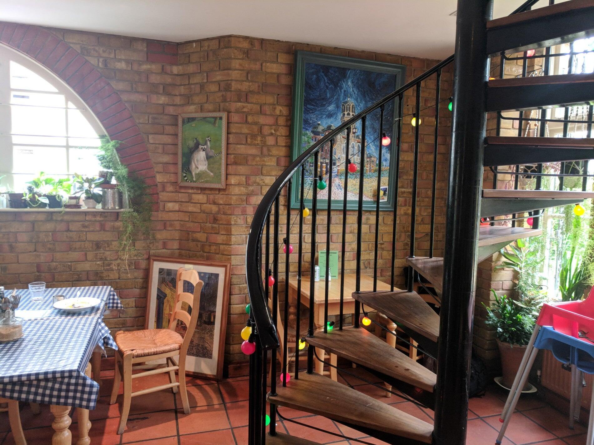 Cafe Van Gogh - London - Nextdoor