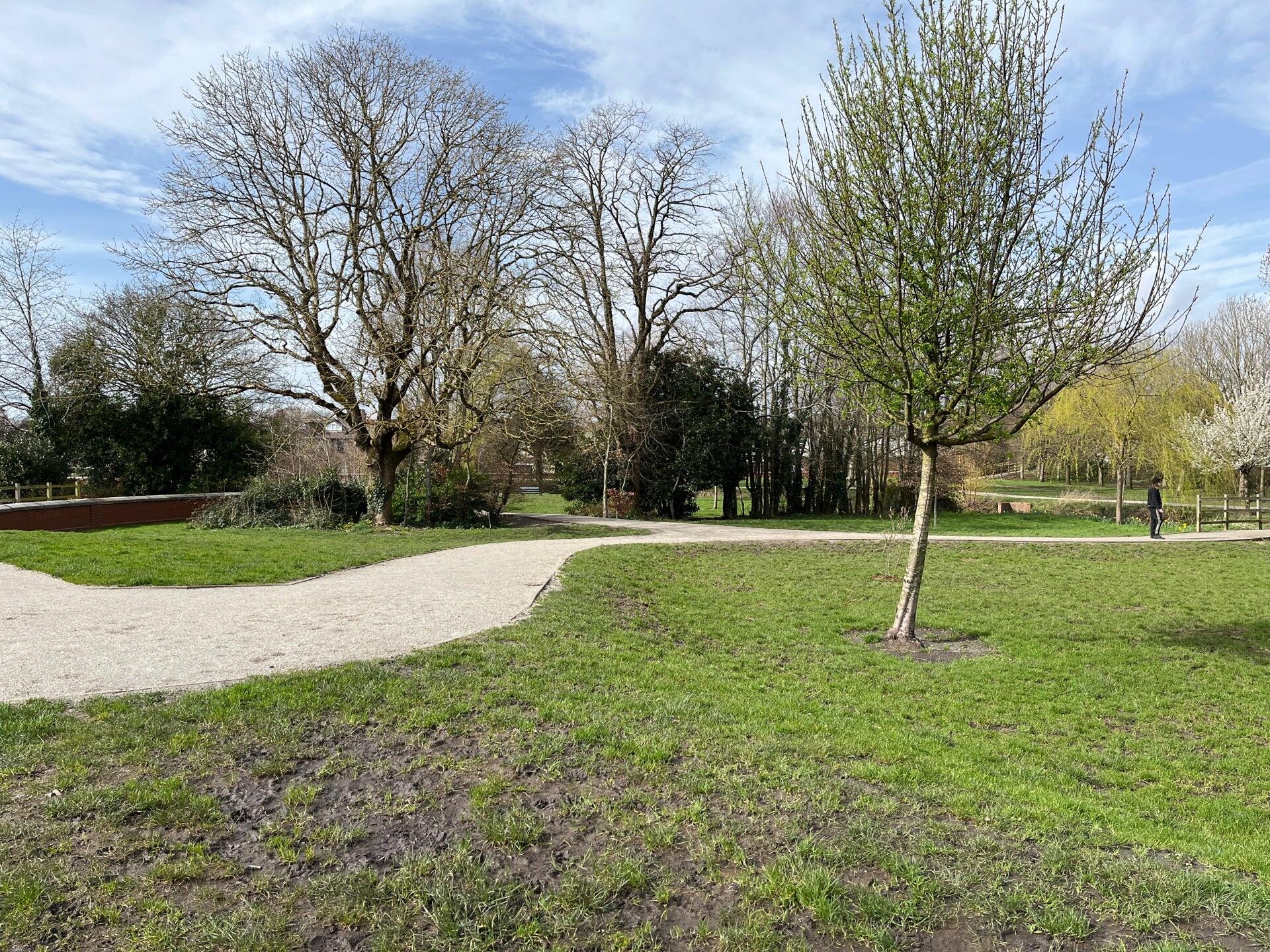 Waterloo Gardens - Cardiff - Nextdoor