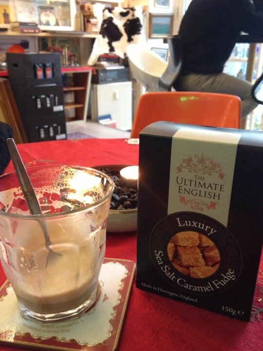 Hermes Antik & Kaffebar - Nextdoor