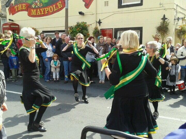 The Maypole Inn - Halifax - Nextdoor