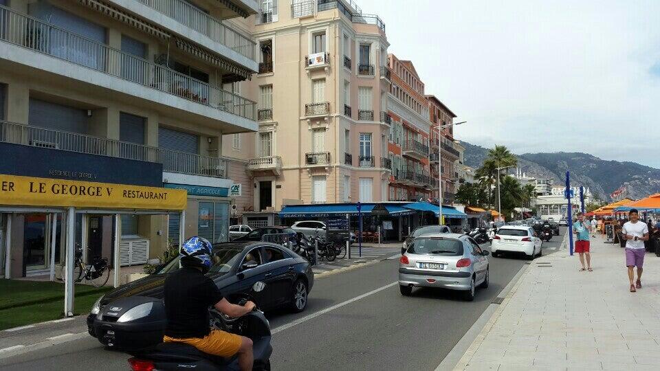 Le Georges V - Nextdoor