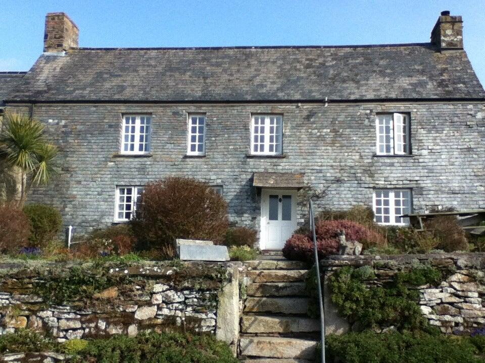 Degembris Farmhouse - Newlyn East - Nextdoor