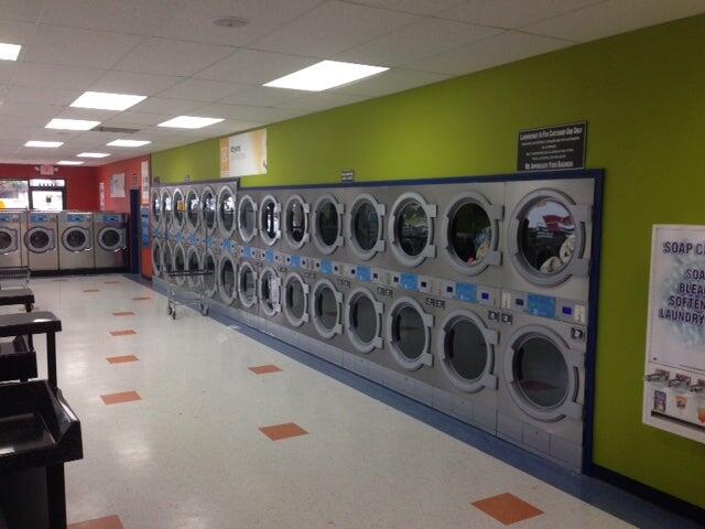 St. Clair Shores Elux Express Coin Laundry - Saint Clair Shores, MI ...