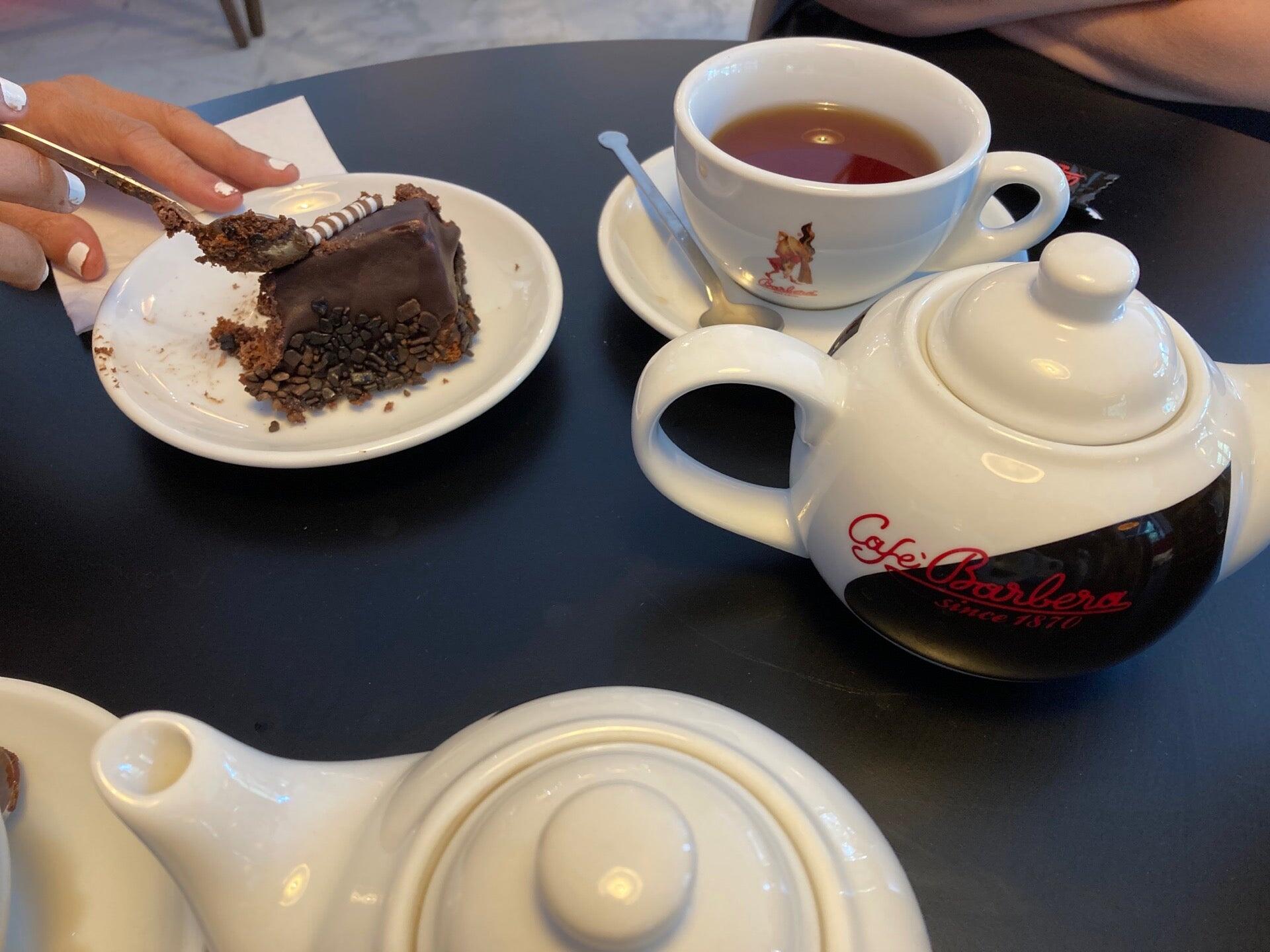 Cobham & Stoke d'Abernon railway station - Stoke D'Abernon - Nextdoor