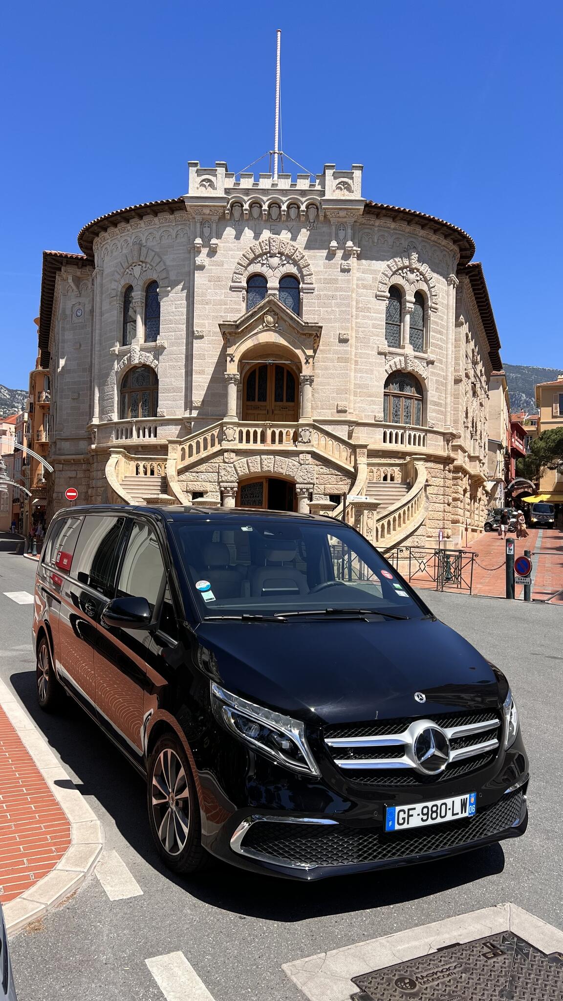 Express Limousine Riviera - Nextdoor