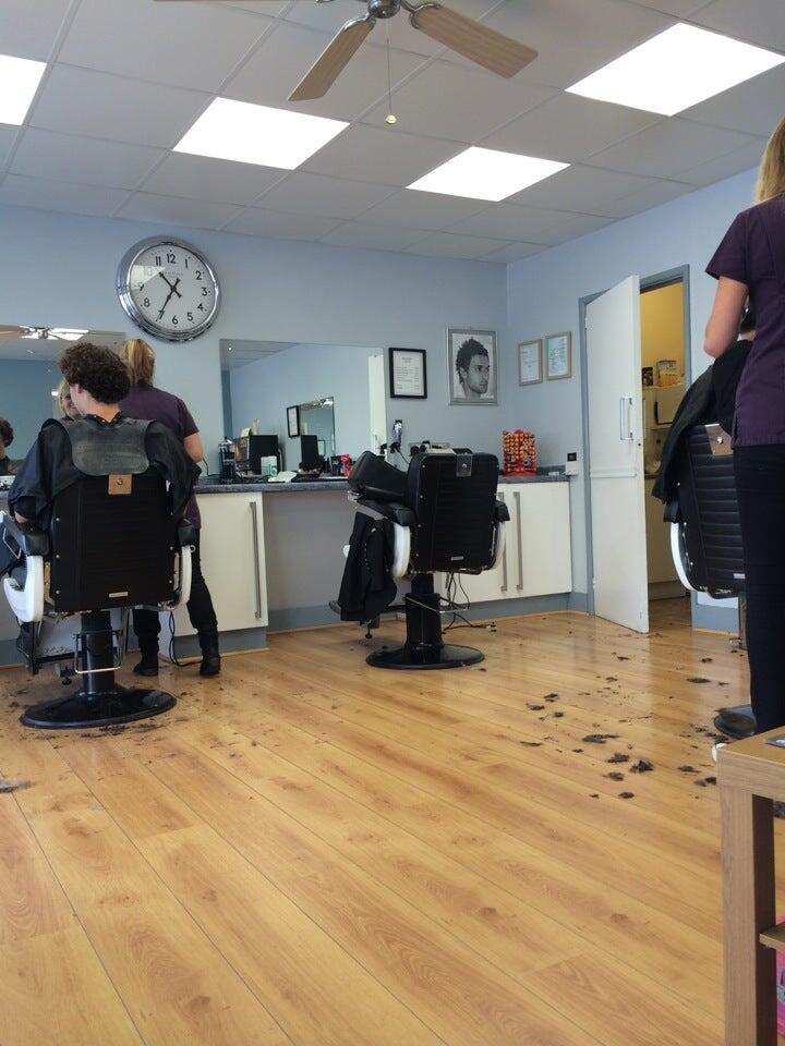 Lee Barbers - Gosport - Nextdoor
