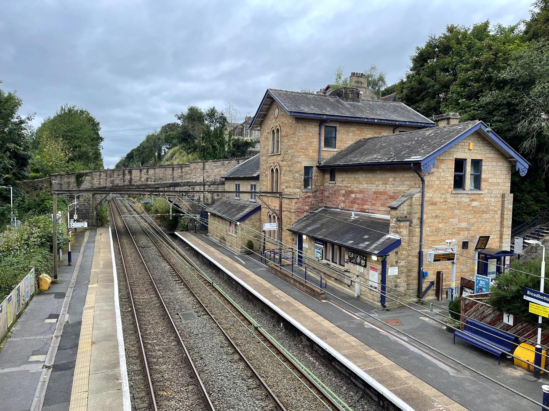 Broadbottom railway station - Broadbottom - Nextdoor