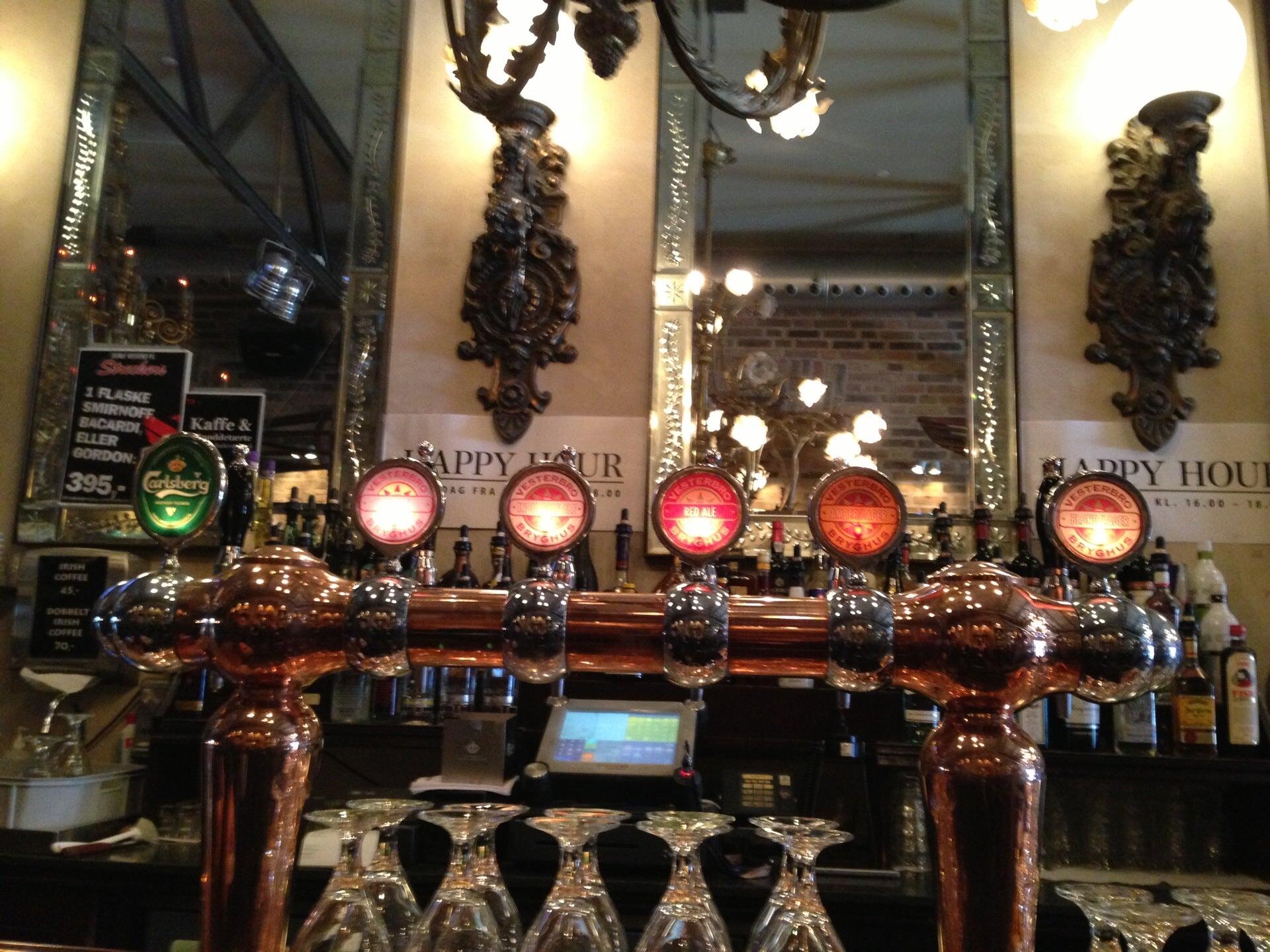 The Old English Pub - Nextdoor