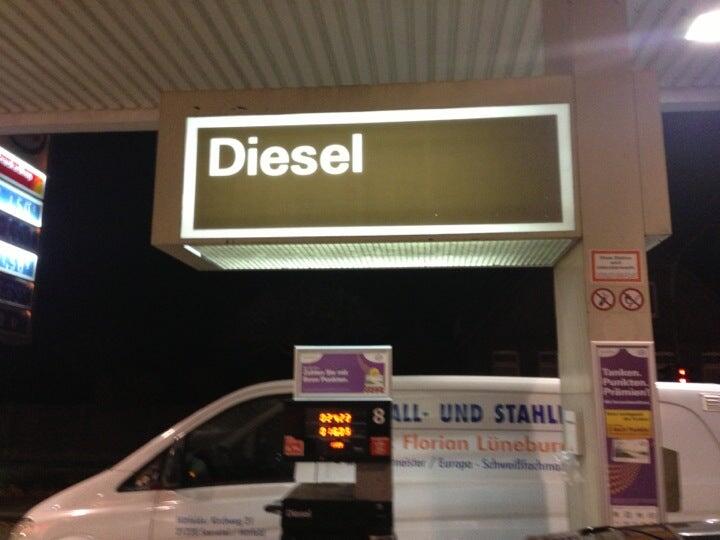 Esso Tankstelle - Nextdoor