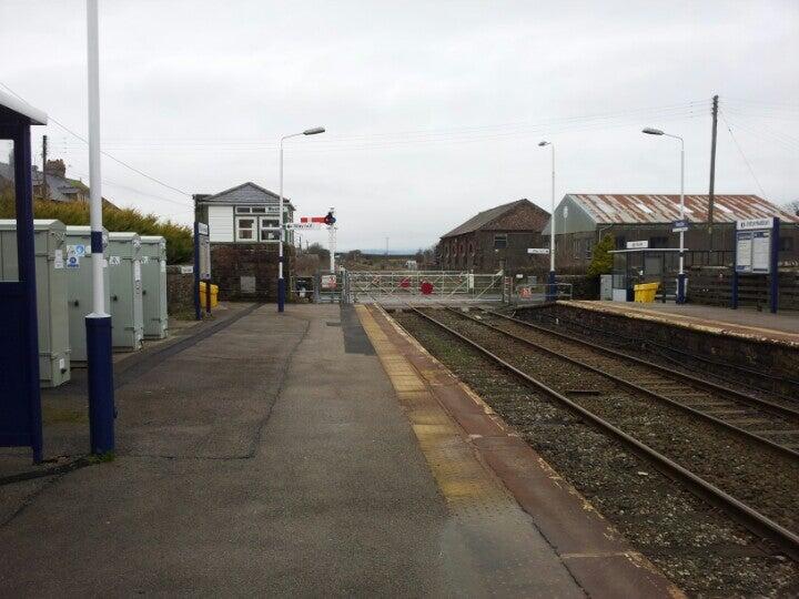 Bootle Railway Station - Bootle Station - Nextdoor