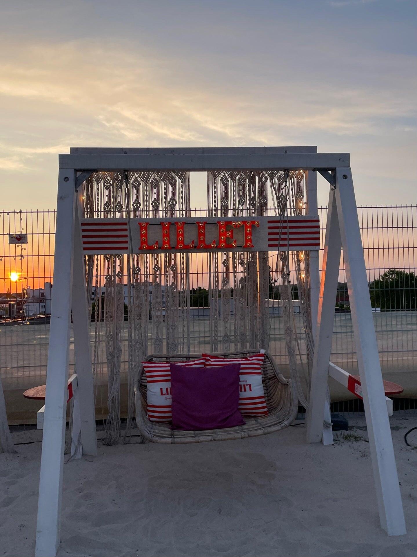 Sky & Sand Beachclub - Nextdoor