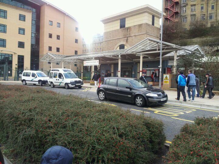 Bradford Forster Square Railway Station - Bradford - Nextdoor