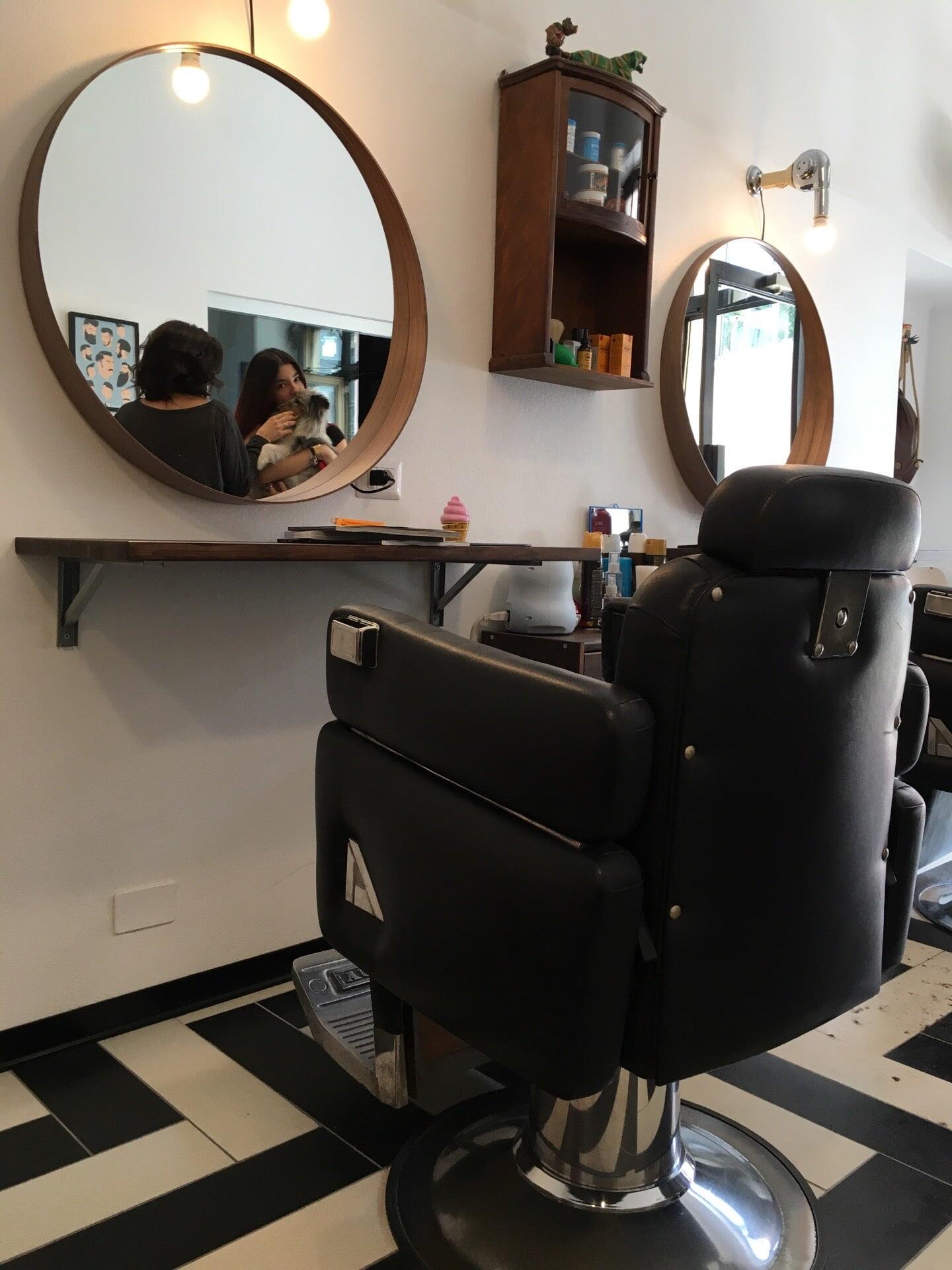 Blackship vintage clothes & barber shop m/w - Nextdoor