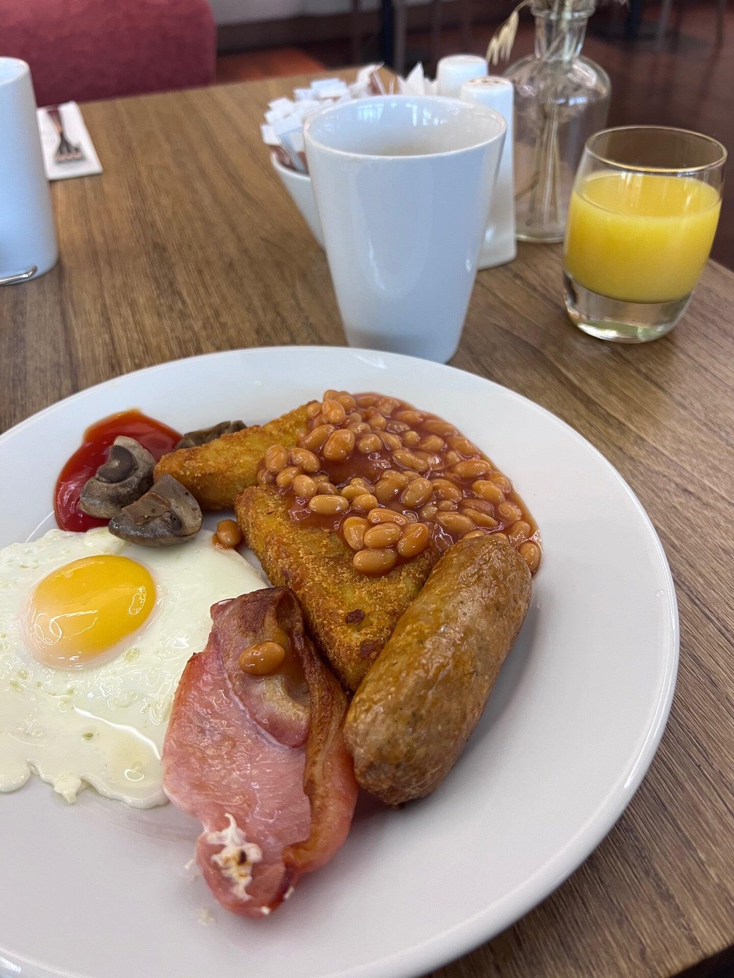 Lingfield Park Marriott Hotel & Country Club - Lingfield - Nextdoor