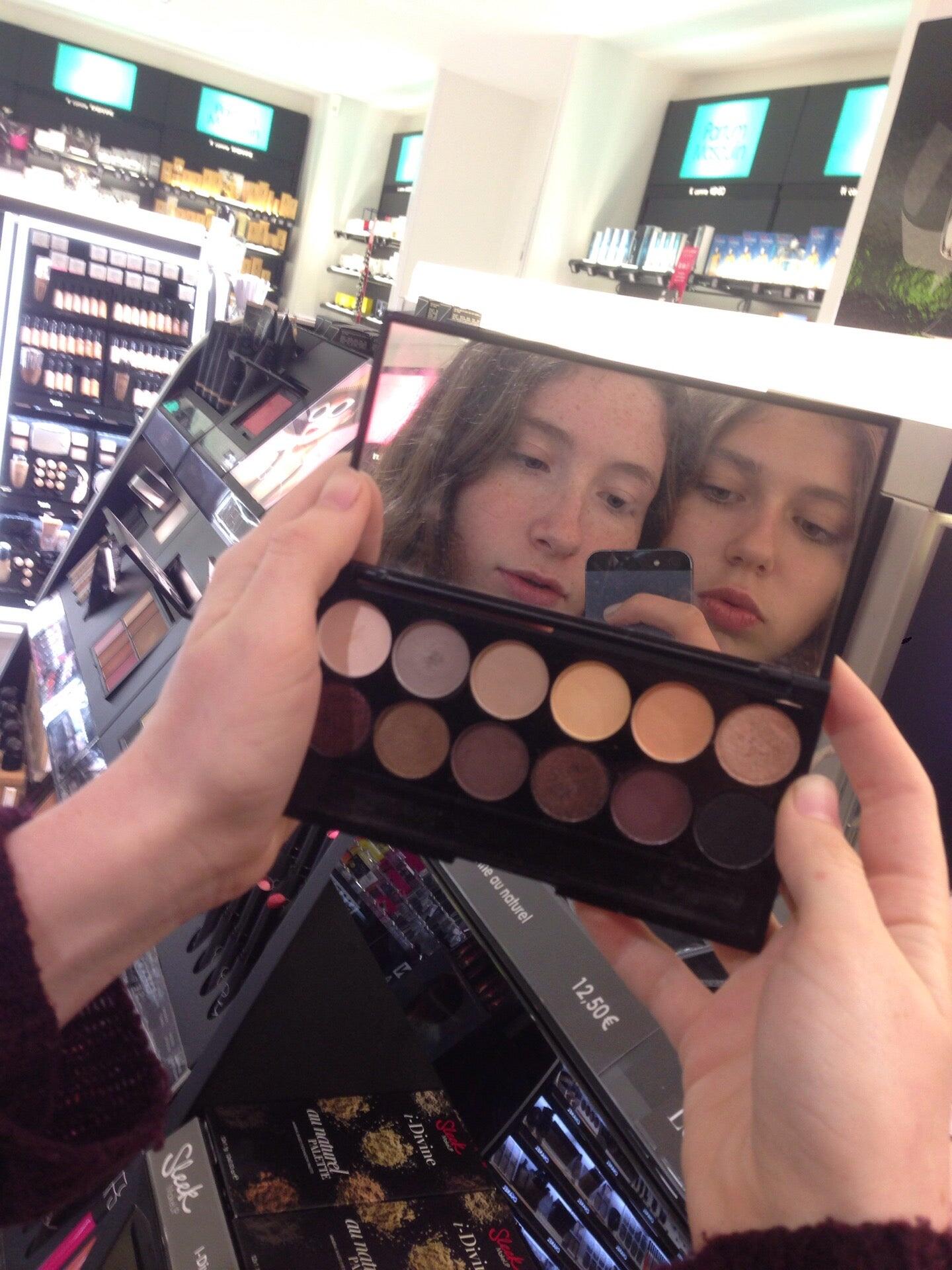 Jules Paris Levis - Nextdoor