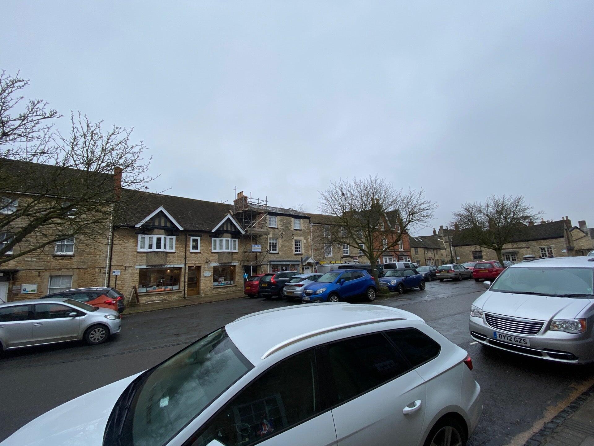 Chef Imperial - Woodstock - Nextdoor