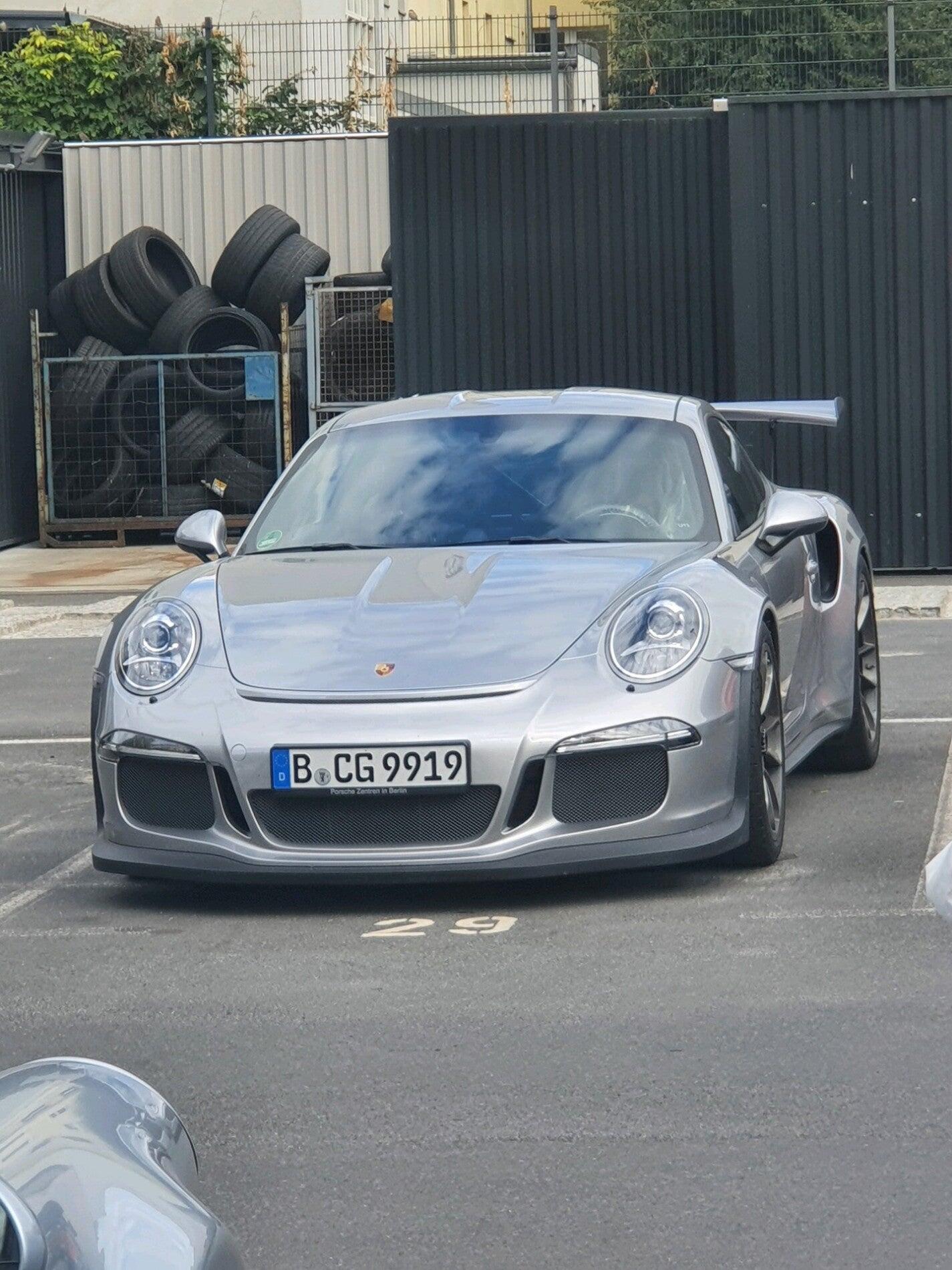 Porsche Zentrum Berlin - Nextdoor