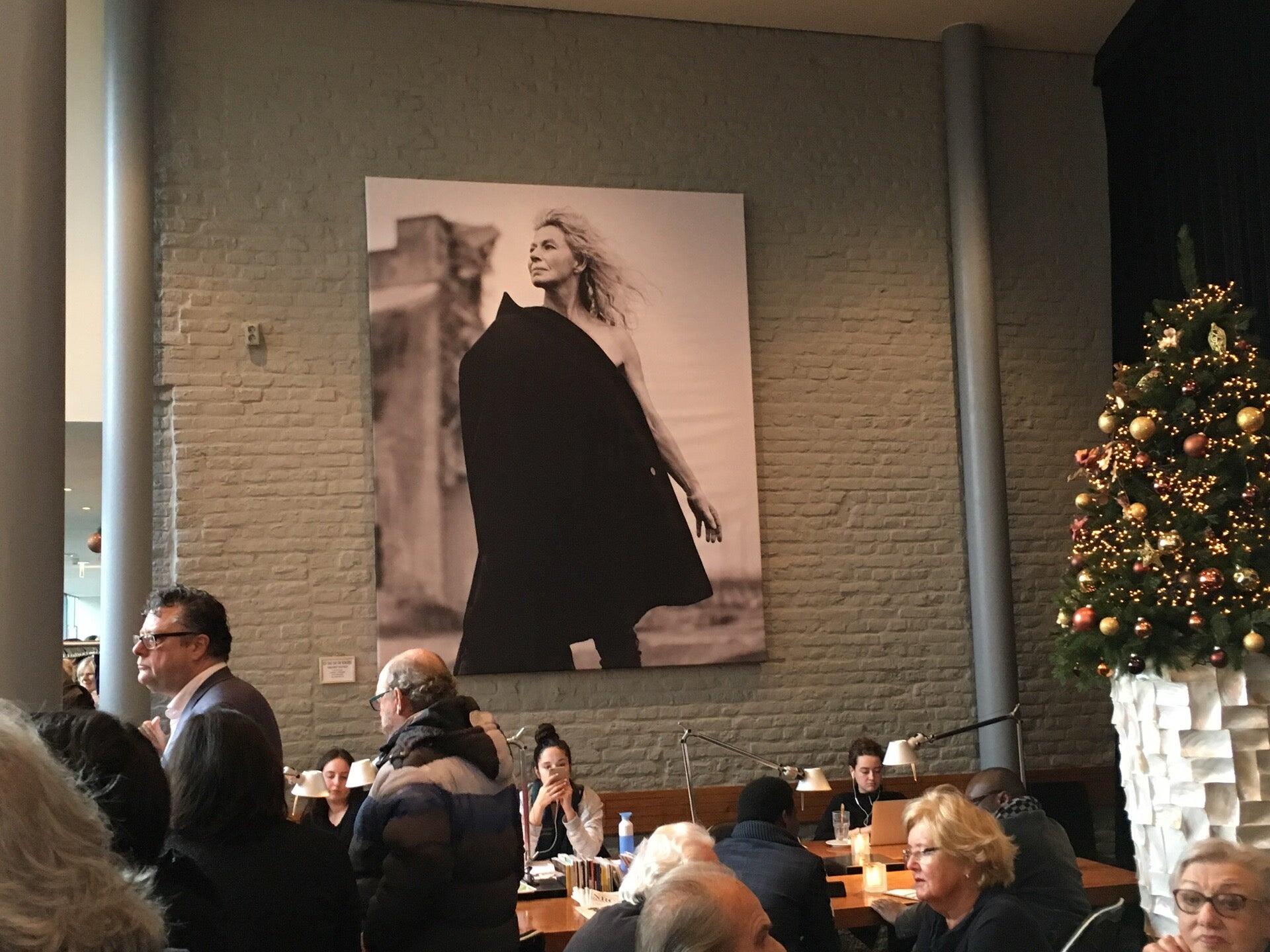 Derlon Theater - Nextdoor