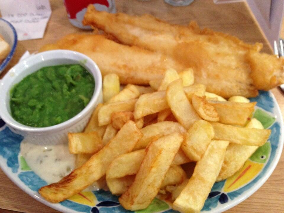 Les's Fish Bar - Wrexham - Nextdoor