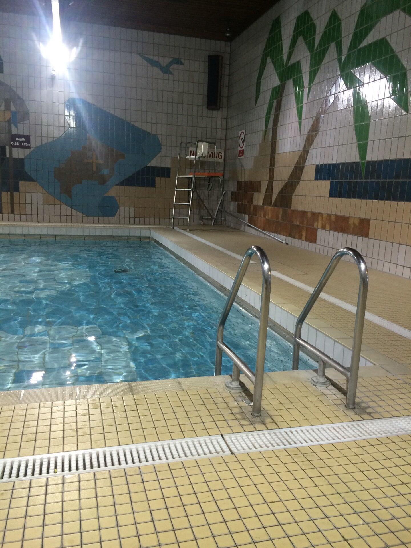 Isleworth Leisure Centre and Library - Isleworth - Nextdoor