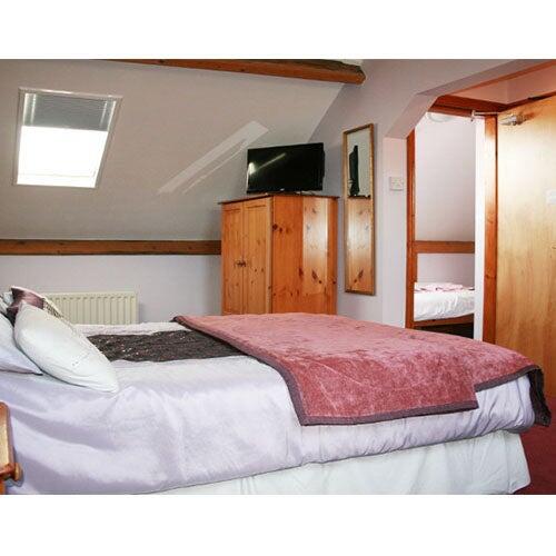 The Pathway Guest House - Whitby - Nextdoor