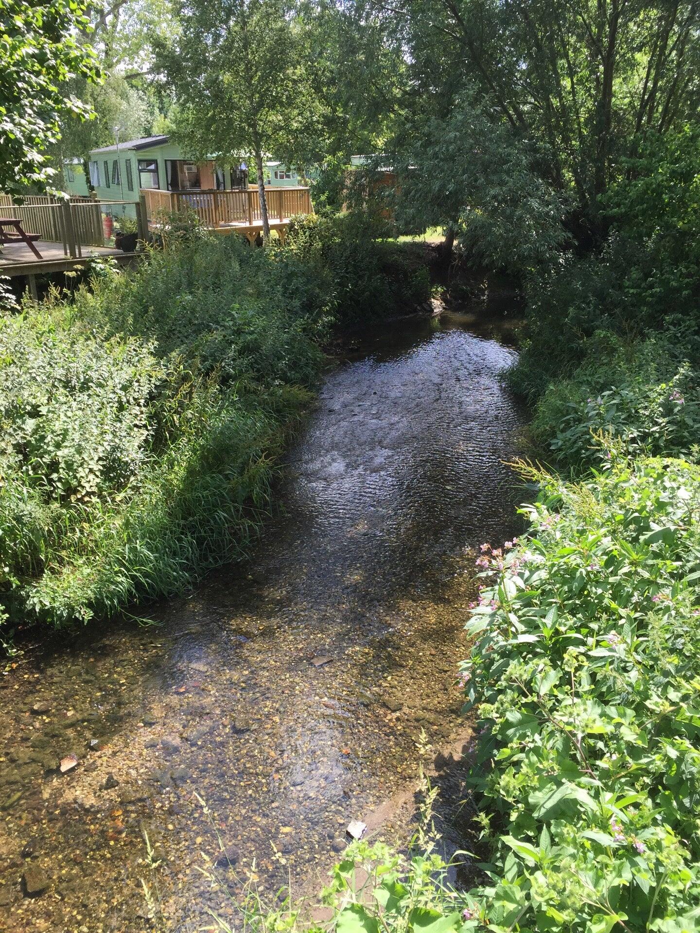 Island Meadow Caravan Park - Aston Cantlow - Nextdoor