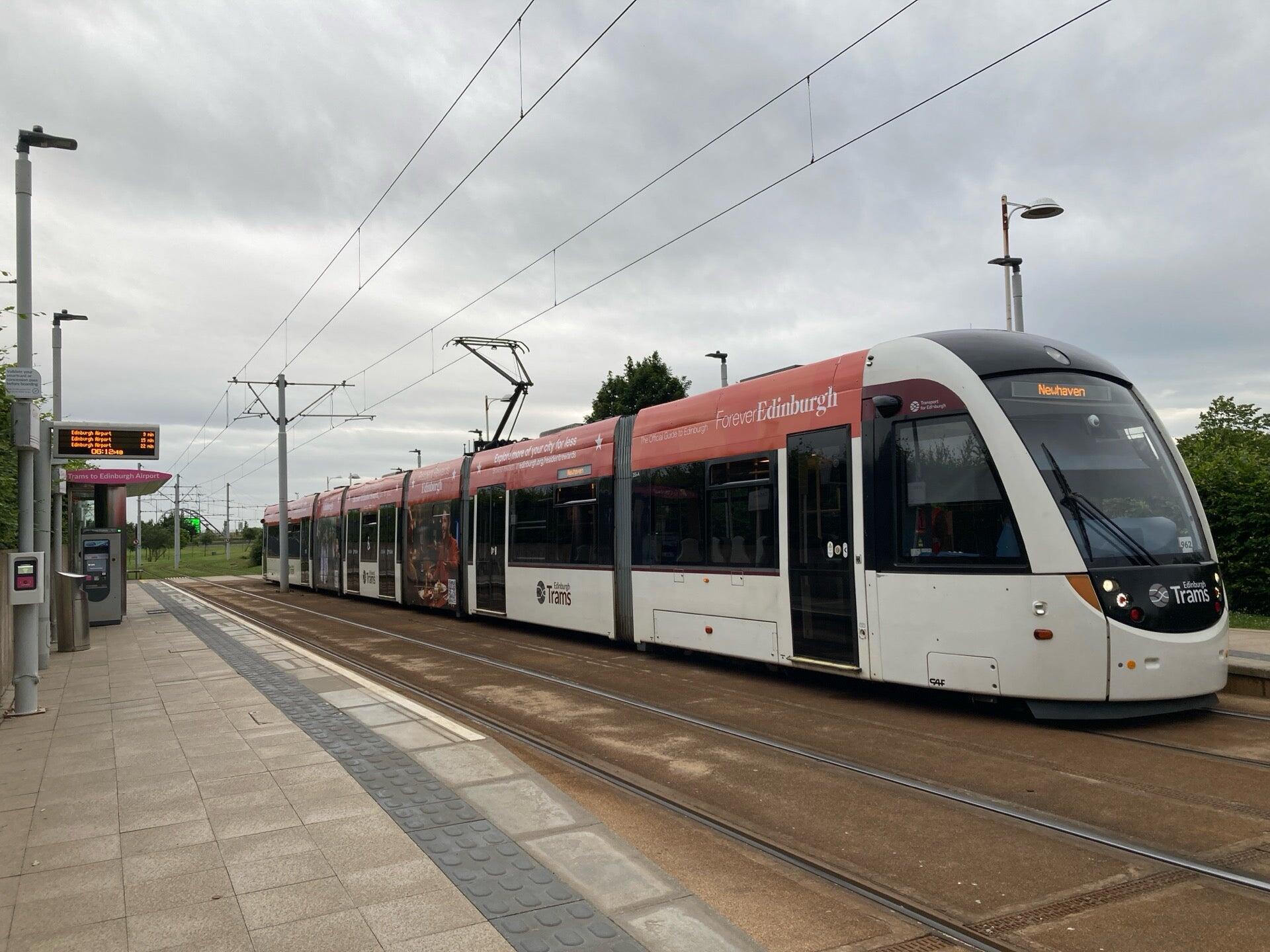 Gyle Centre Tram Stop - Edinburgh - Nextdoor