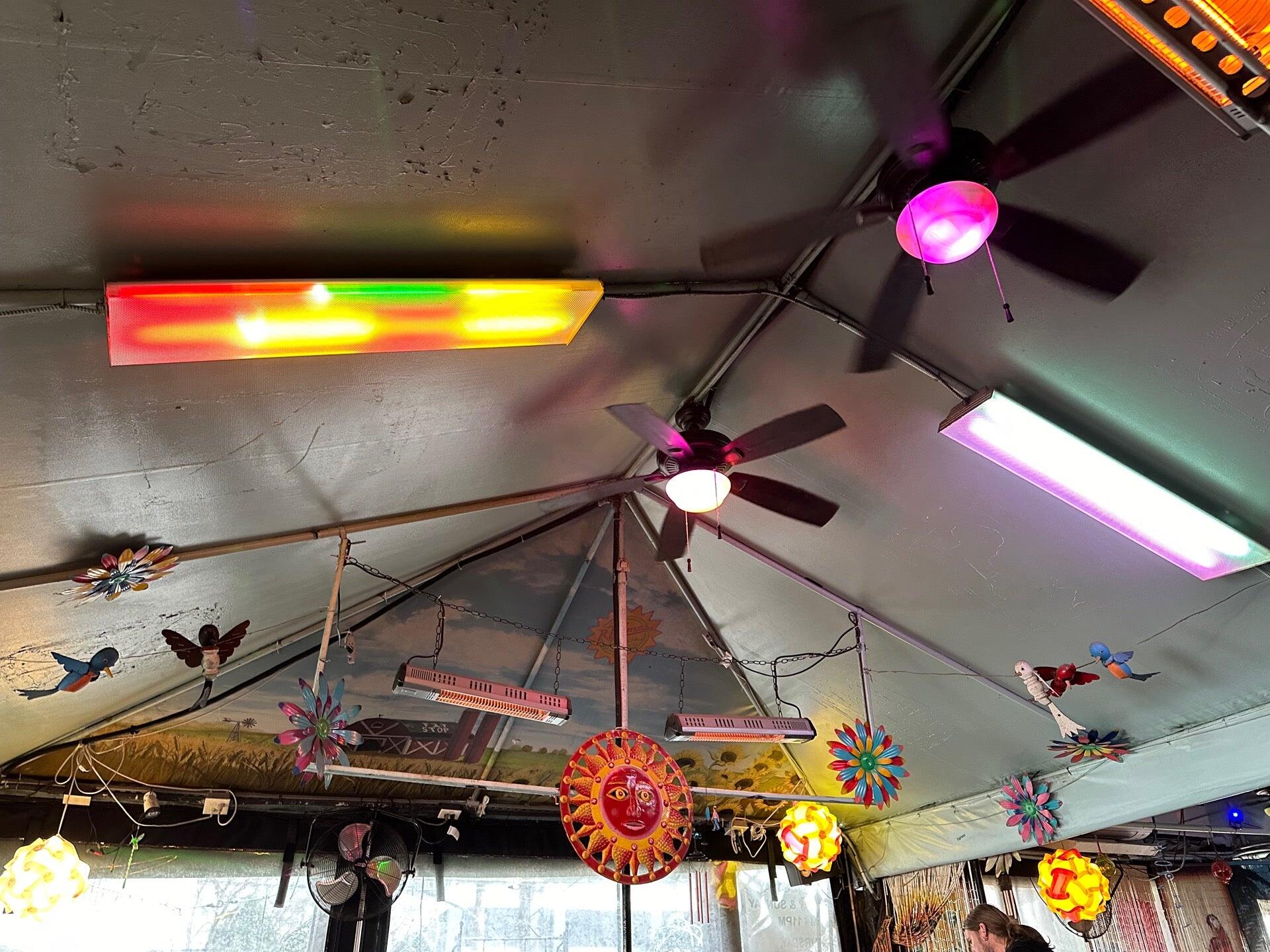 R Thomas - Atlanta, GA - Nextdoor