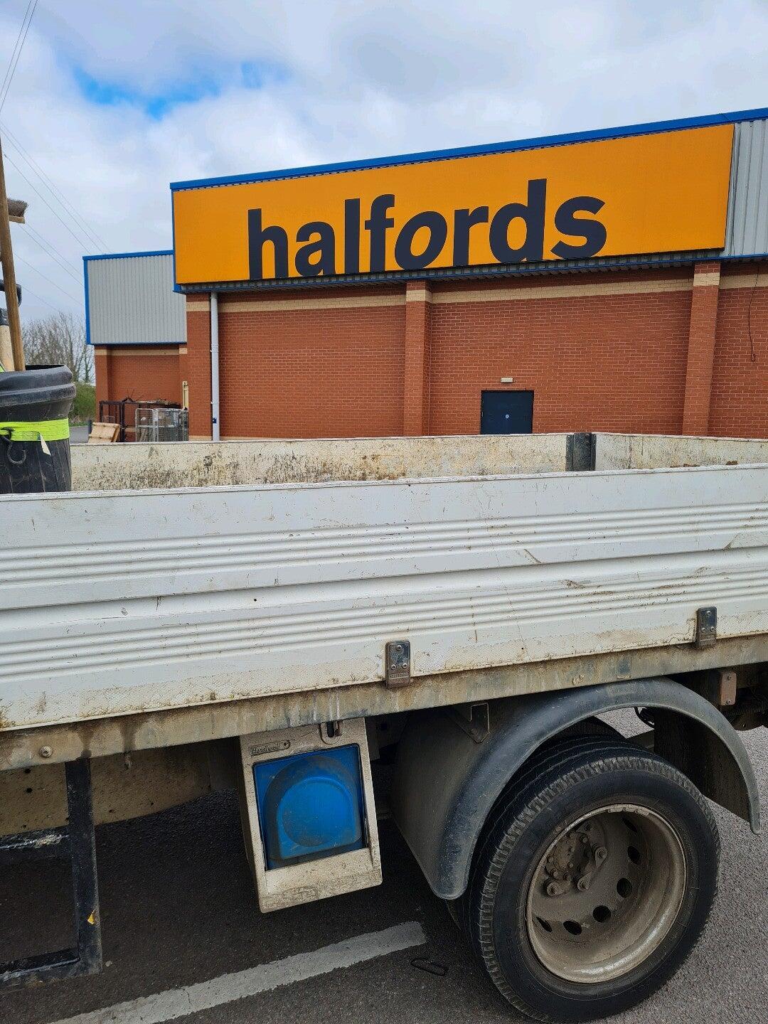 Halfords - Little Irchester - Nextdoor