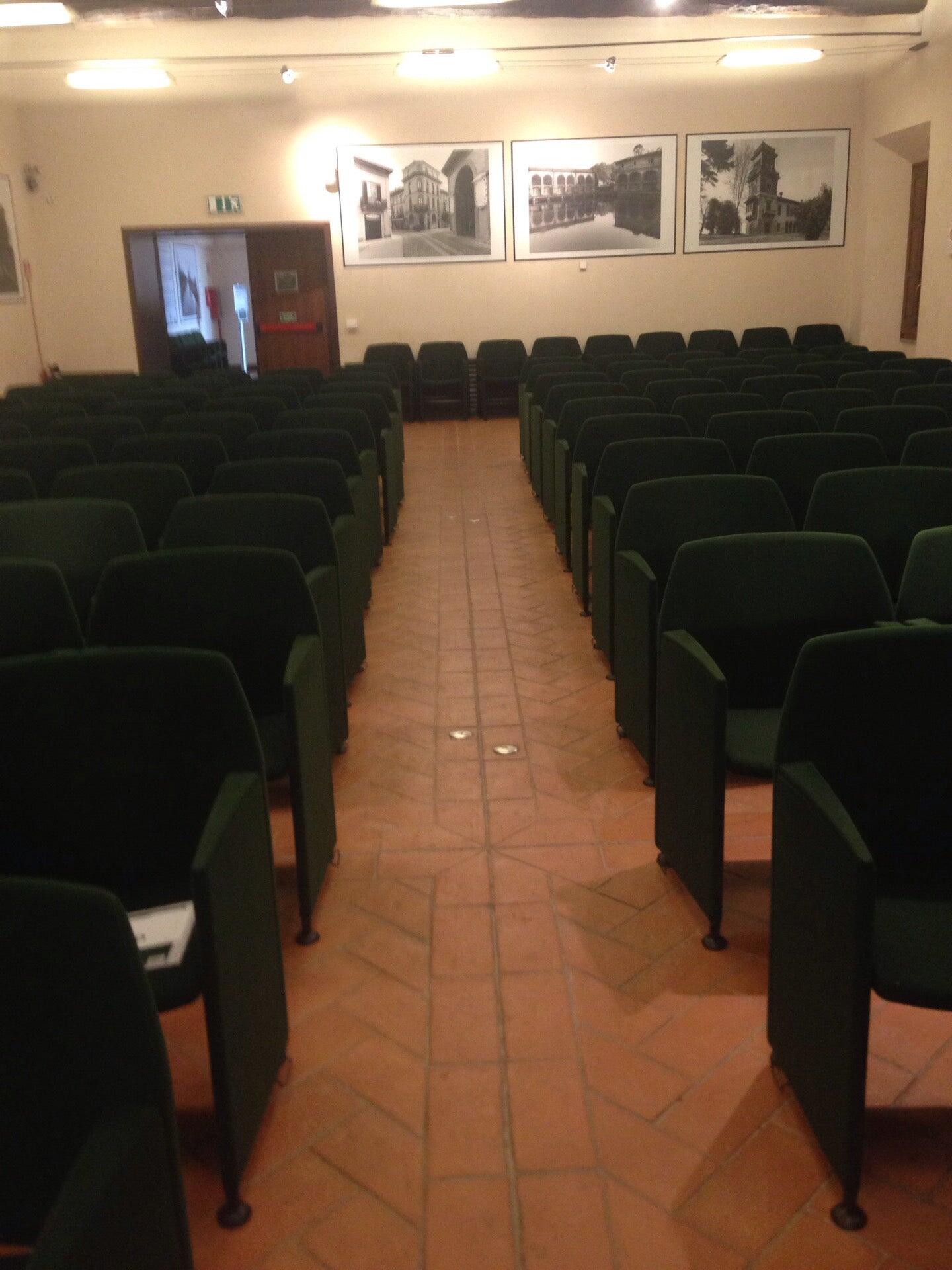 Sala dei Comuni - Nextdoor