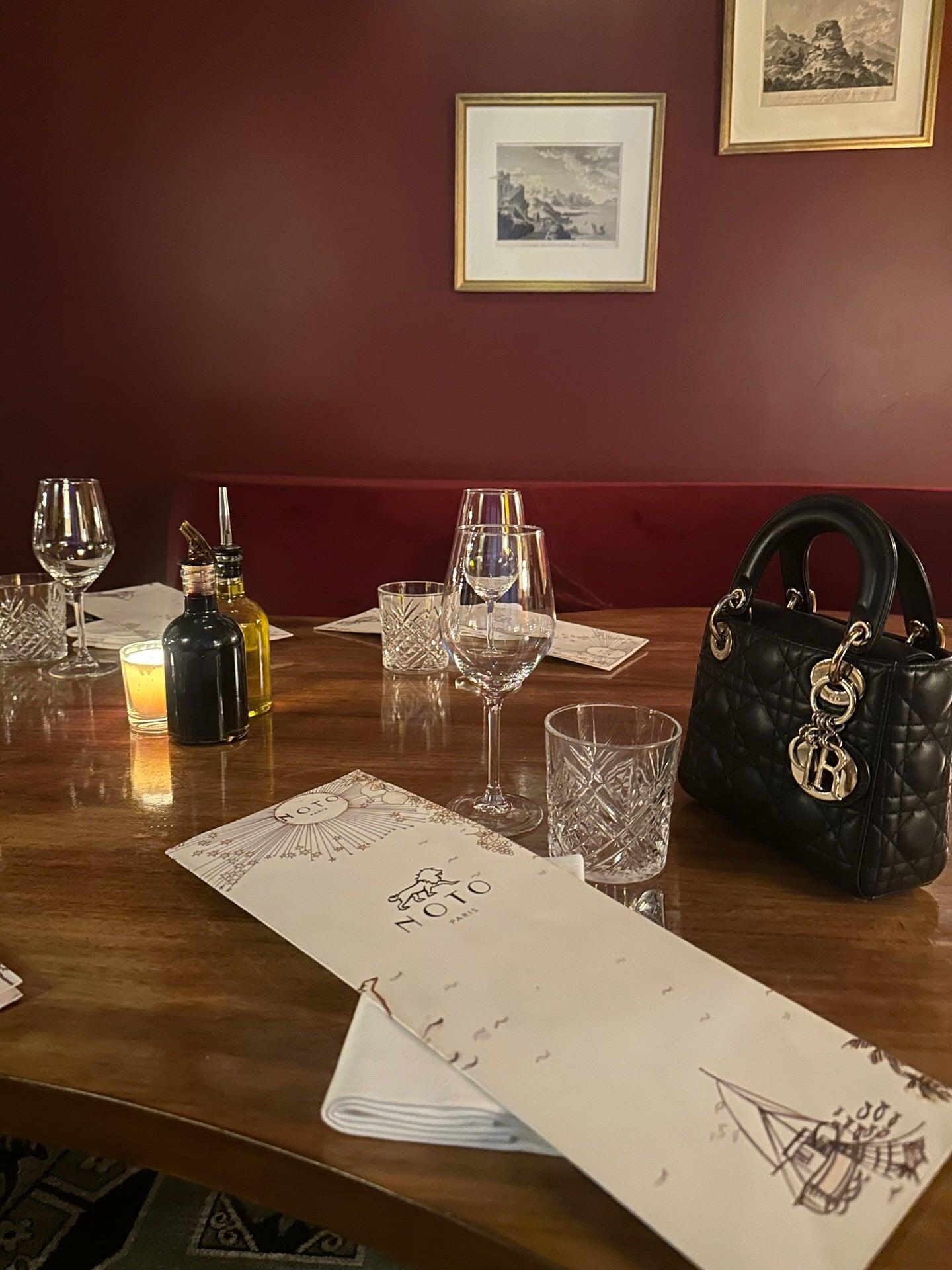 Noto Paris - Nextdoor