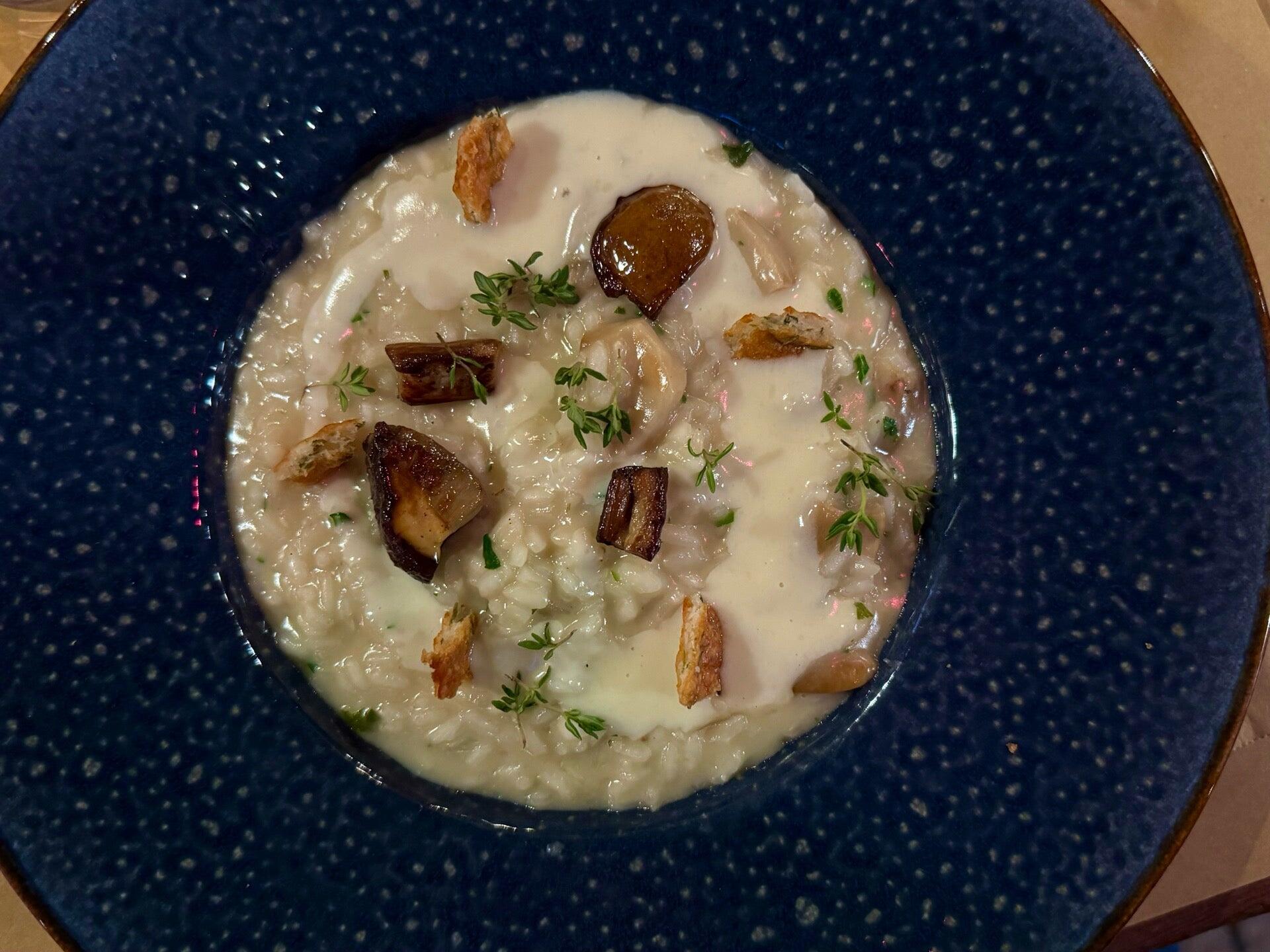 Nessie Pub - Nextdoor