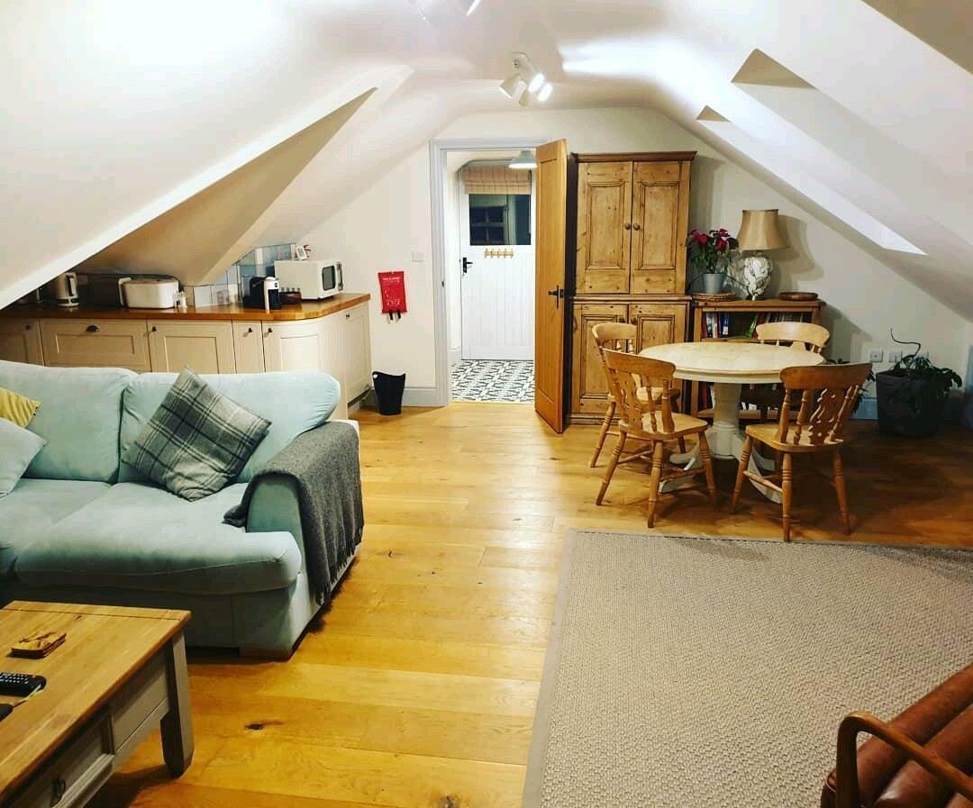 The Old Winery Loft - Edale - Nextdoor