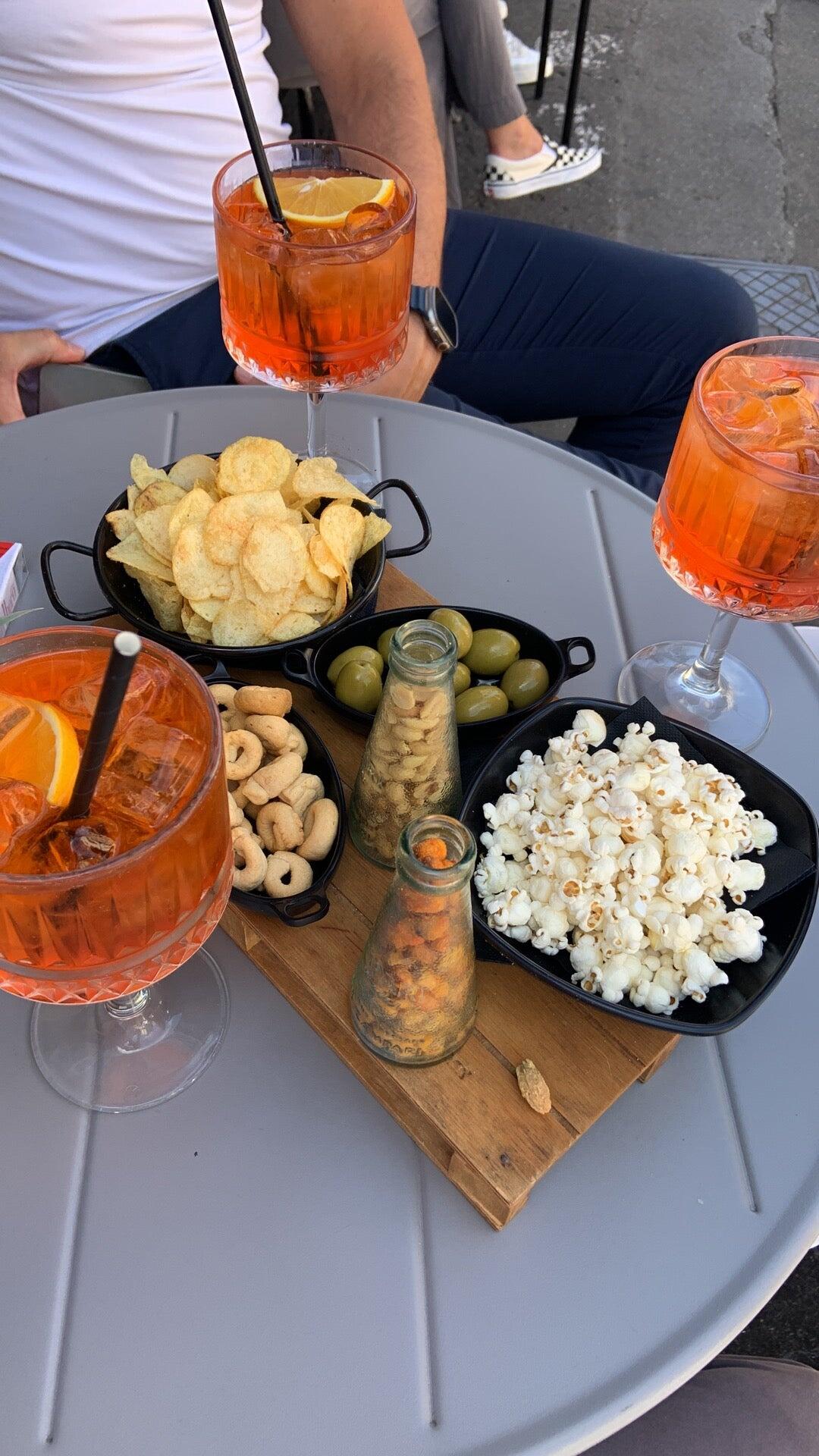 DeAmicis Uno - Nextdoor