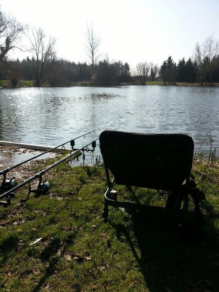 Manor Farm Fishing - Lower Caldecote - Nextdoor