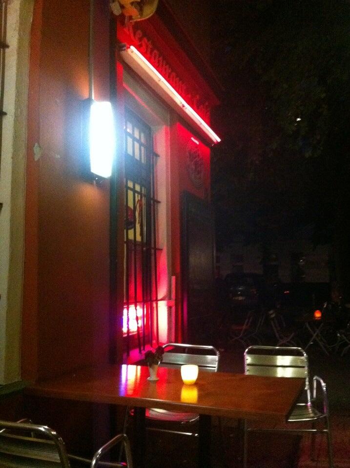 Falco Nero - Nextdoor