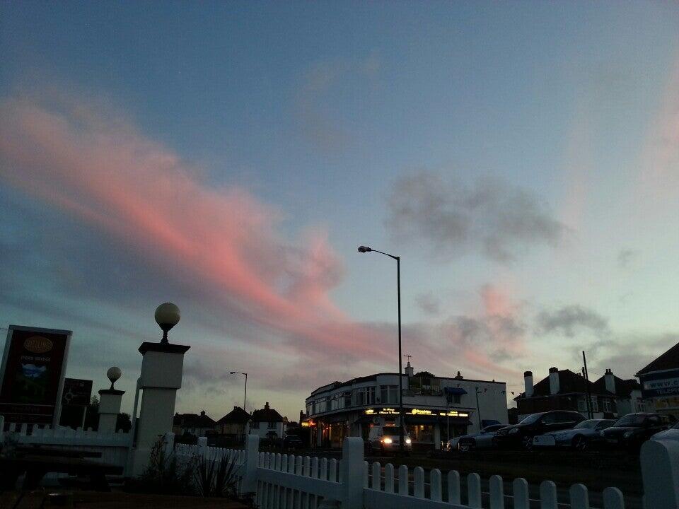 Iford Bridge Tavern - Bournemouth - Nextdoor