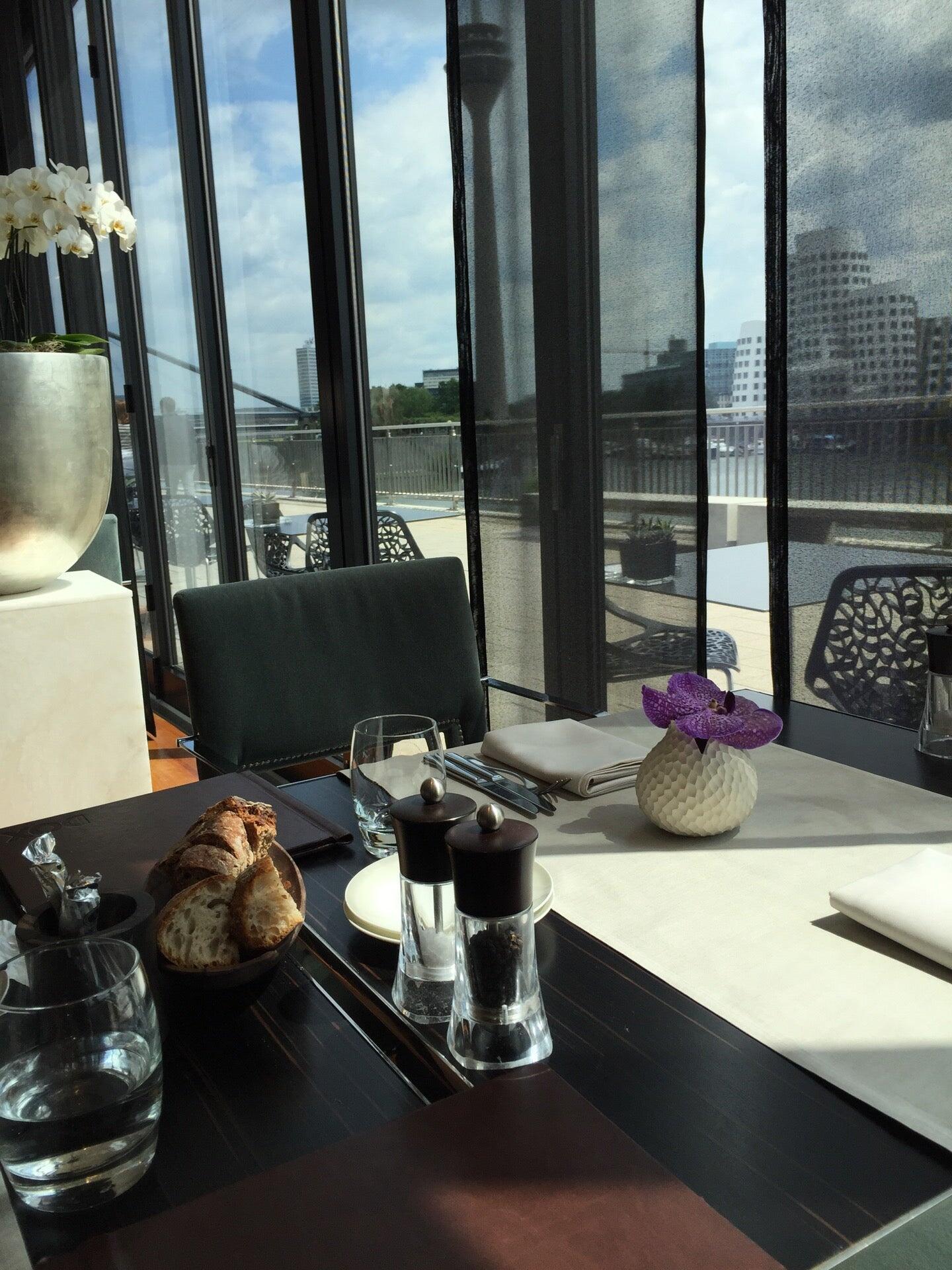 Dox Restaurant - Nextdoor