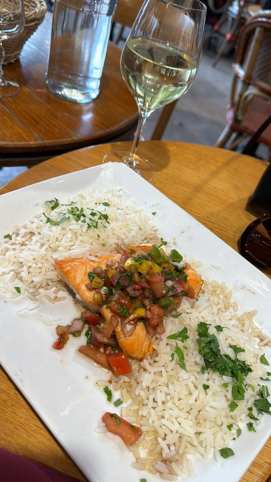 Le Rond Point - Nextdoor