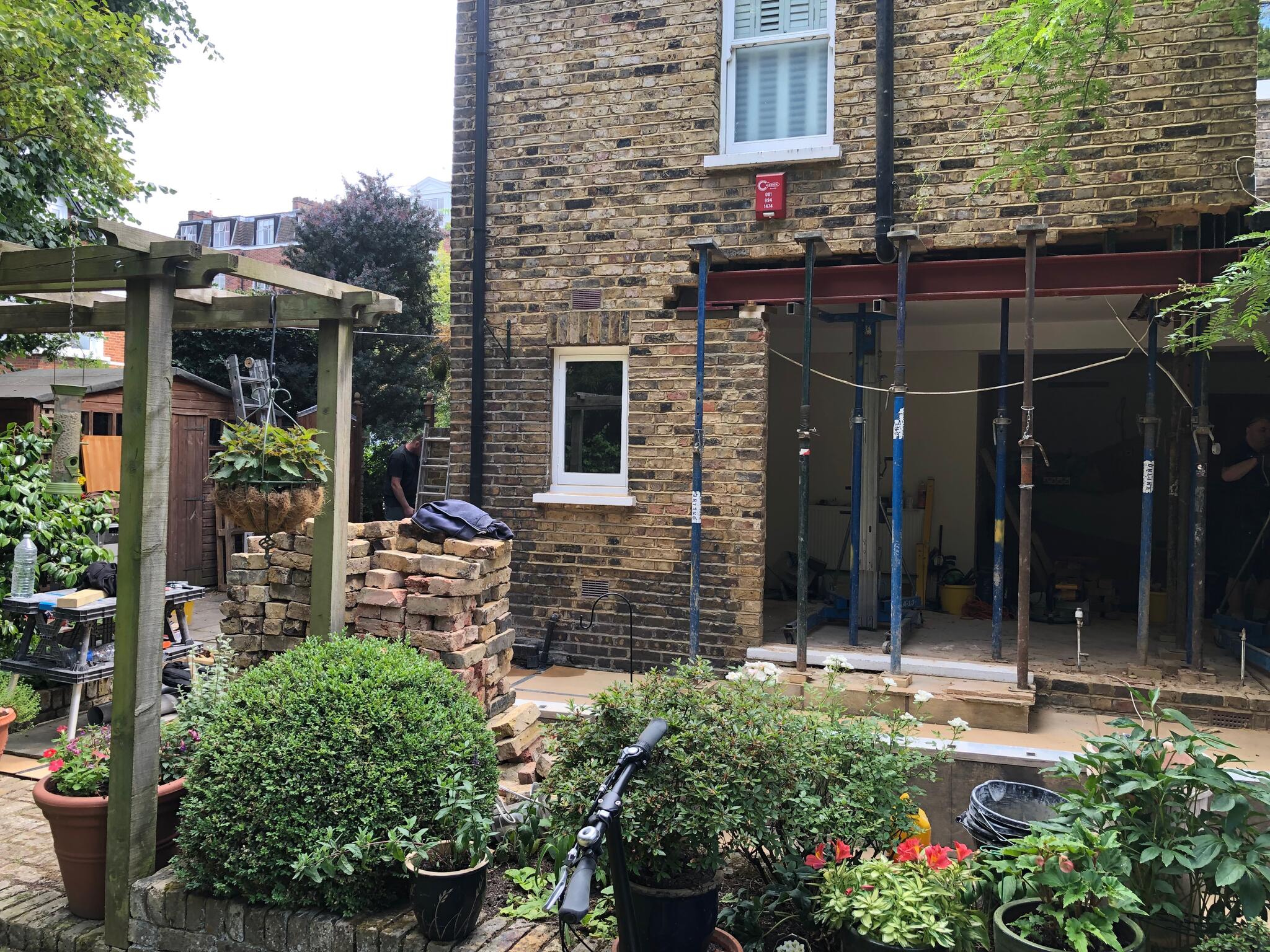 AMG BUILDING SOLUTIONS - Ilford, GB-ENG - Nextdoor