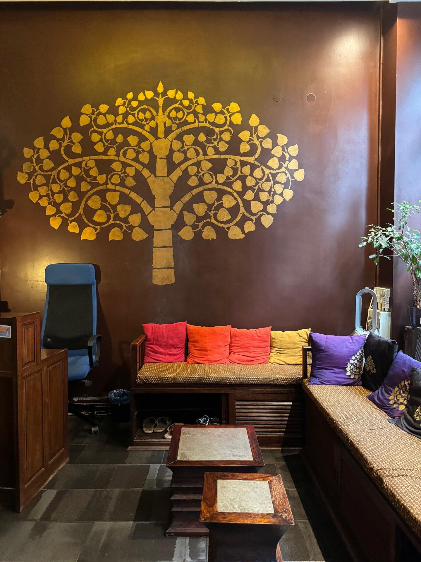 Saithan Spa - Nextdoor