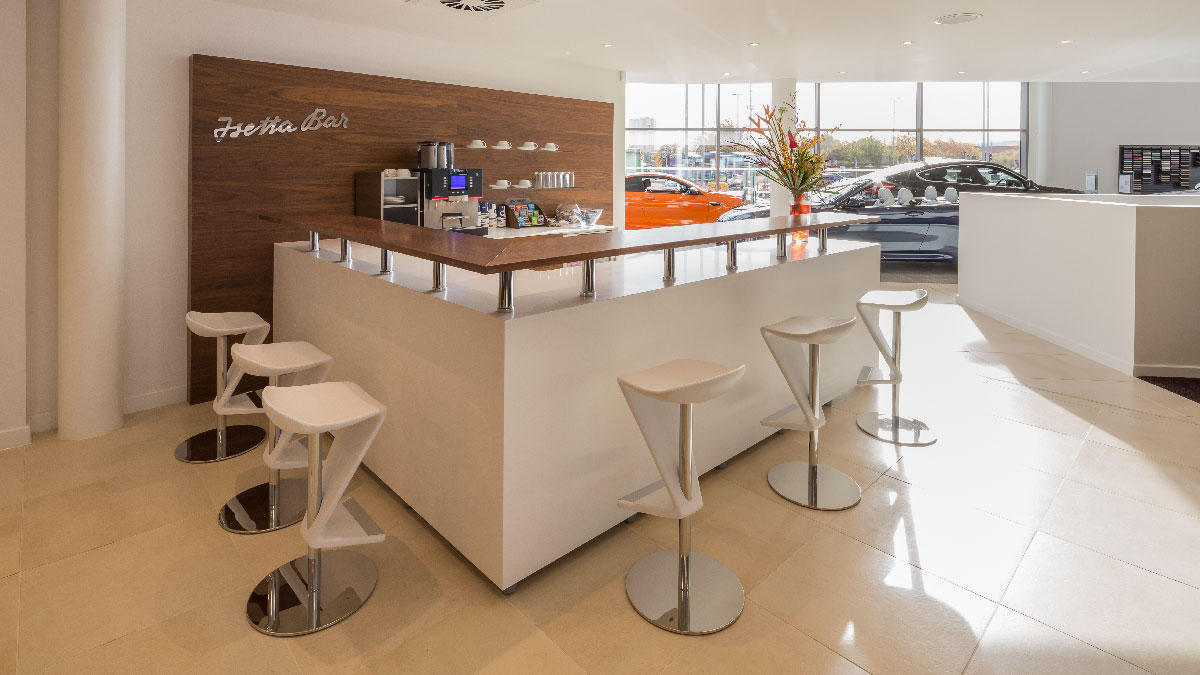 Stratstone BMW Leeds - Leeds - Nextdoor